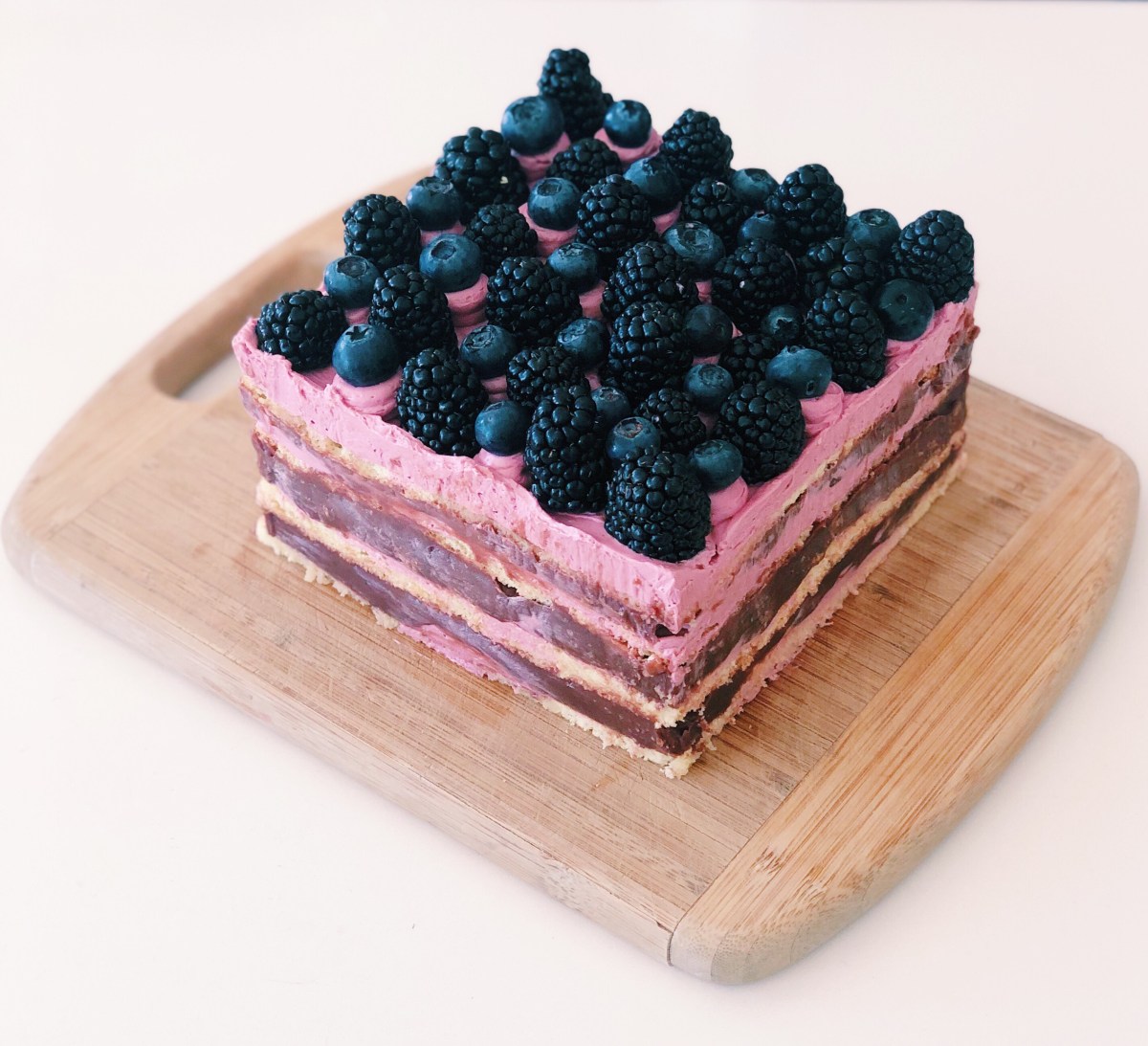 Mixed Berry Opera cake – Freddy's Harajuku