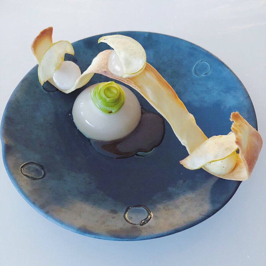 Gravity Bounce: a plated dessert – Freddy's Harajuku