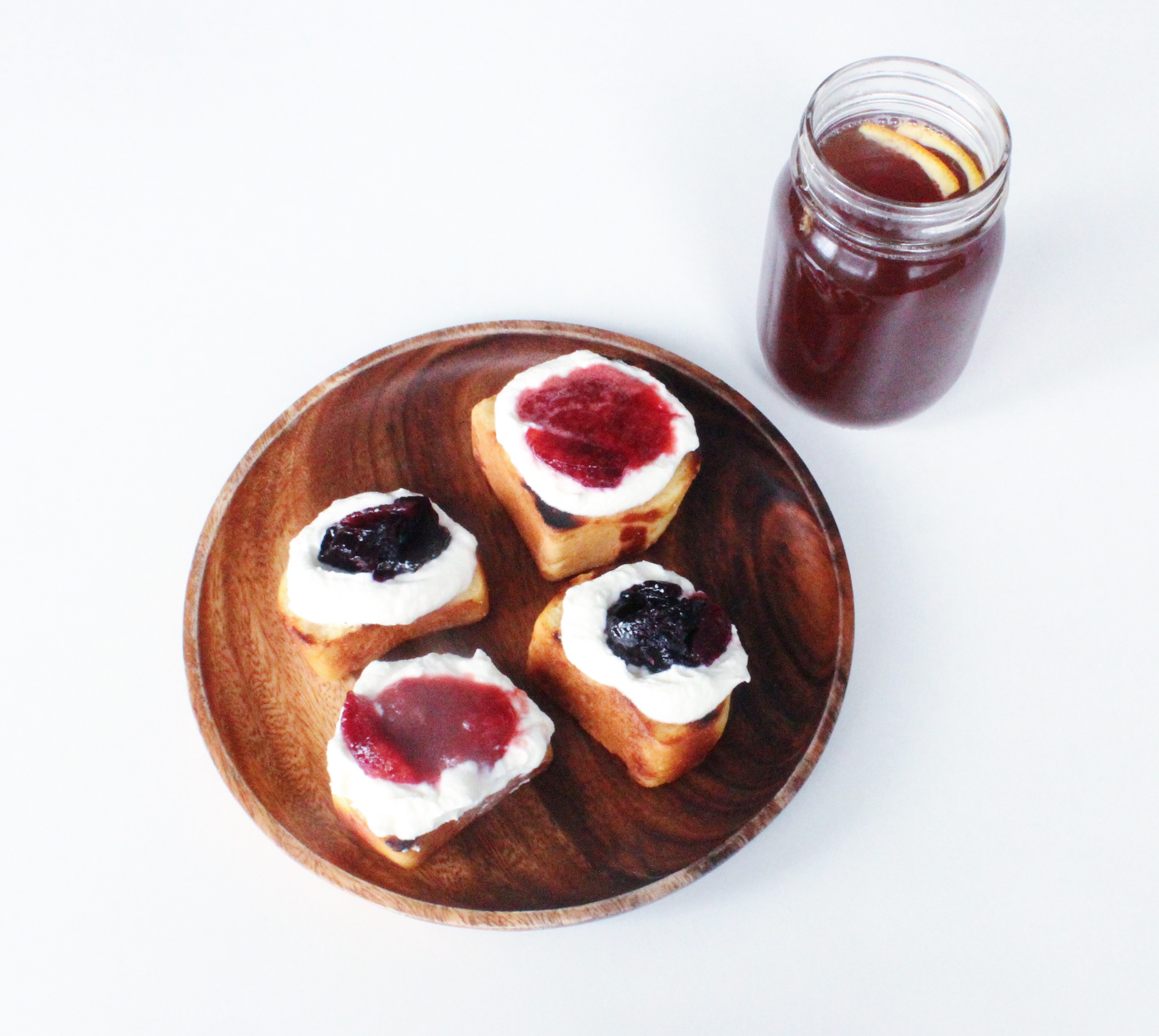 Mini milk bread toasts with homemade bread and jams – Freddy's Harajuku