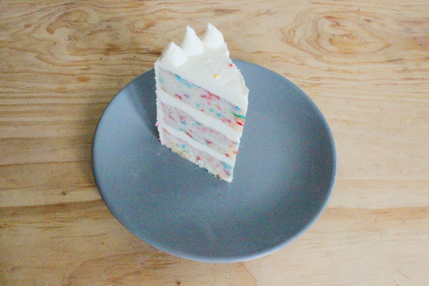 Basic Betch Birthday Cake – Freddy's Harajuku