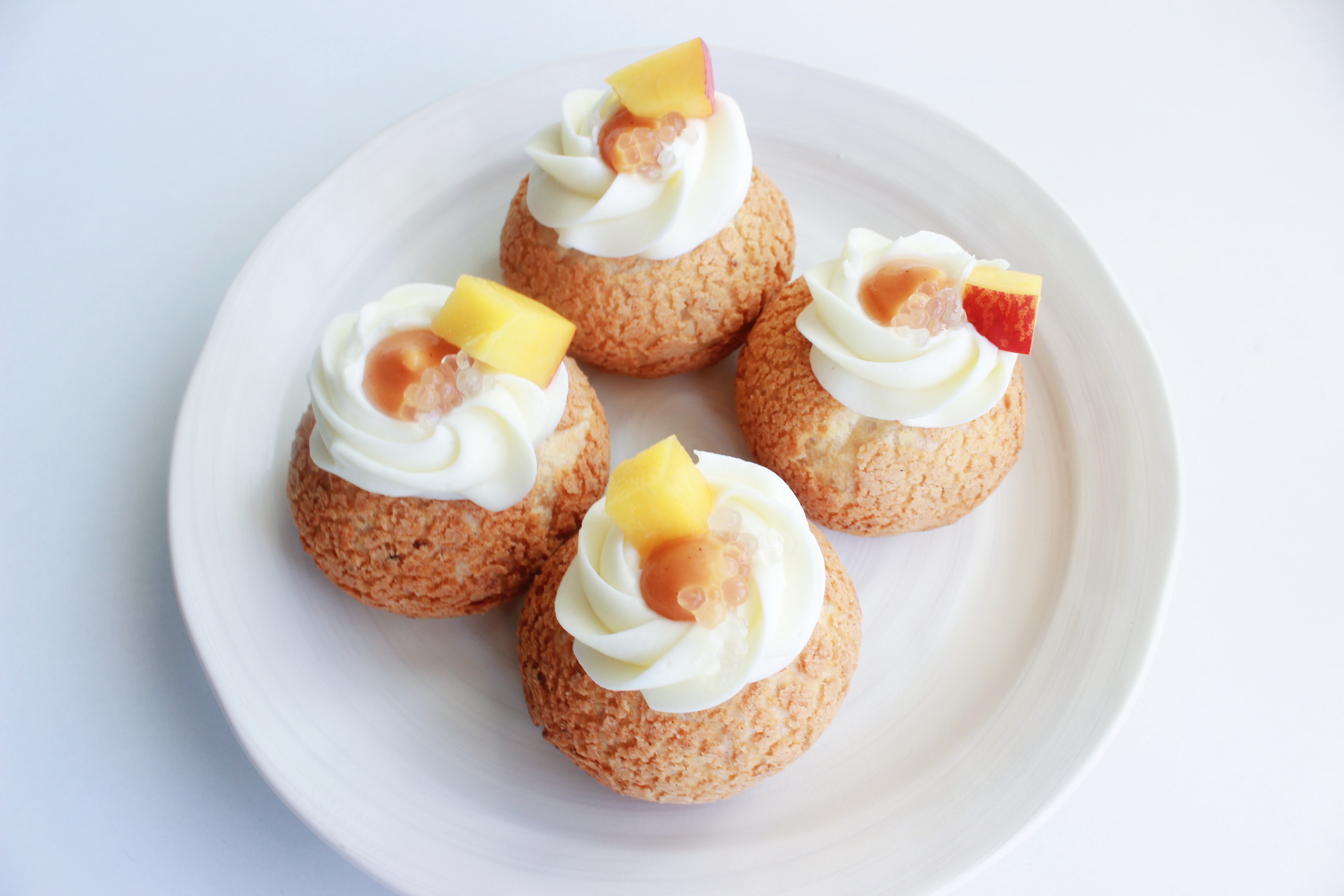 Peach Bellini Pate Choux – Freddy's Harajuku