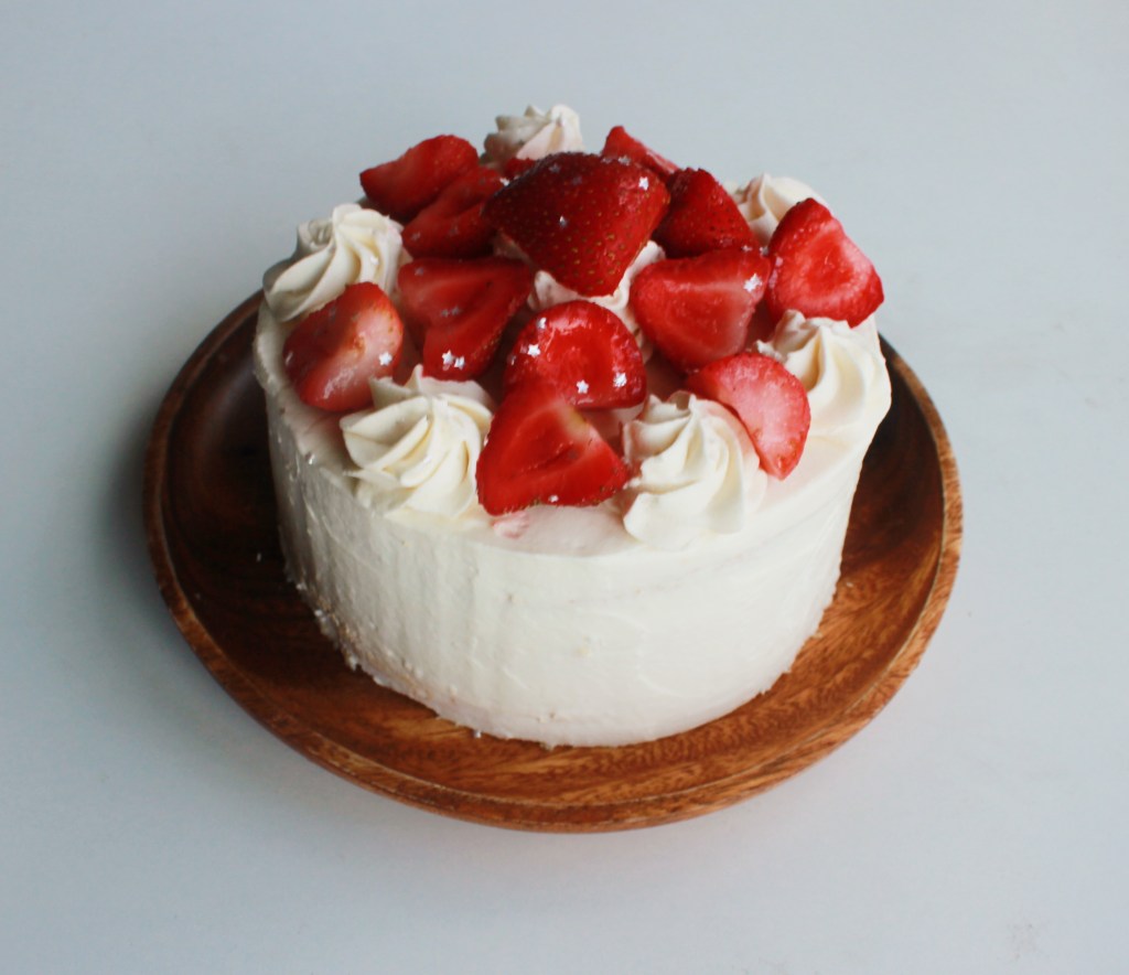 Chinese Bakery Strawberry Cake – Freddy's Harajuku