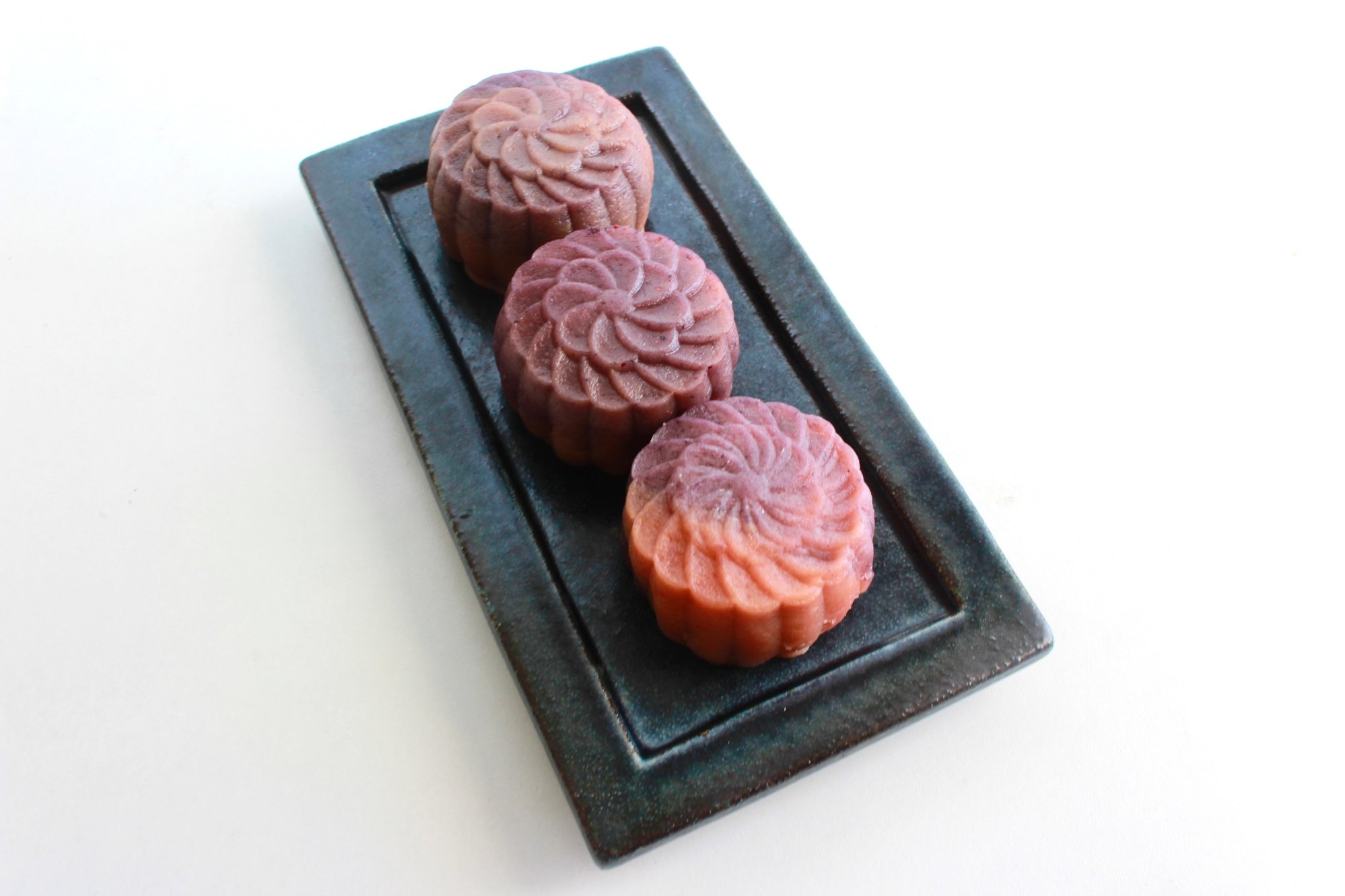 Milk Tea Snow Skin Mooncakes – Freddy's Harajuku