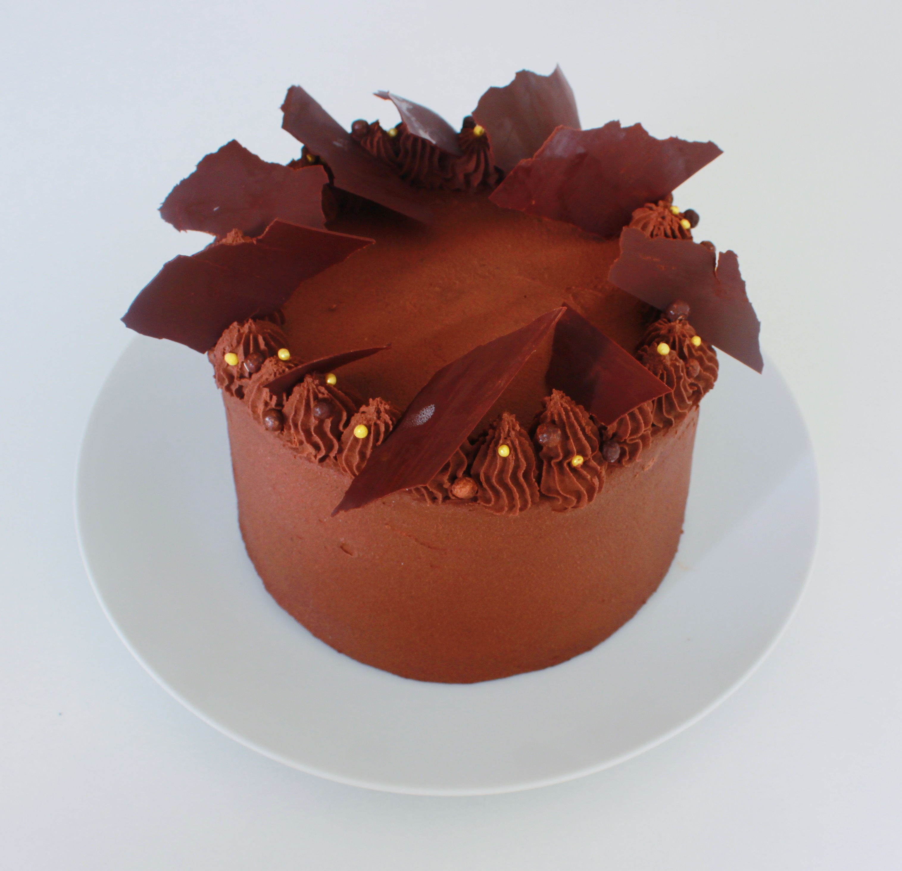Uber Fluffy Chocolate Layer Cake – Freddy's Harajuku