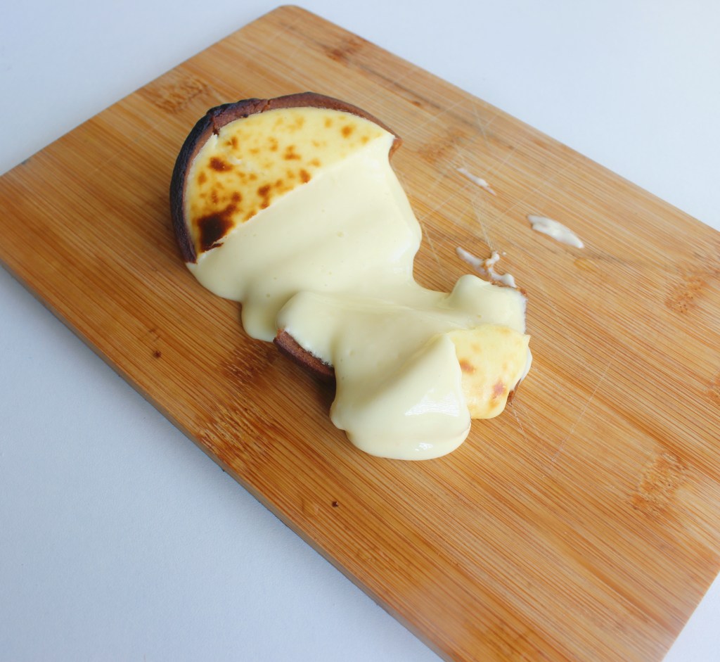 White Rabbit Carrot Cheese Tarts – Freddy's Harajuku