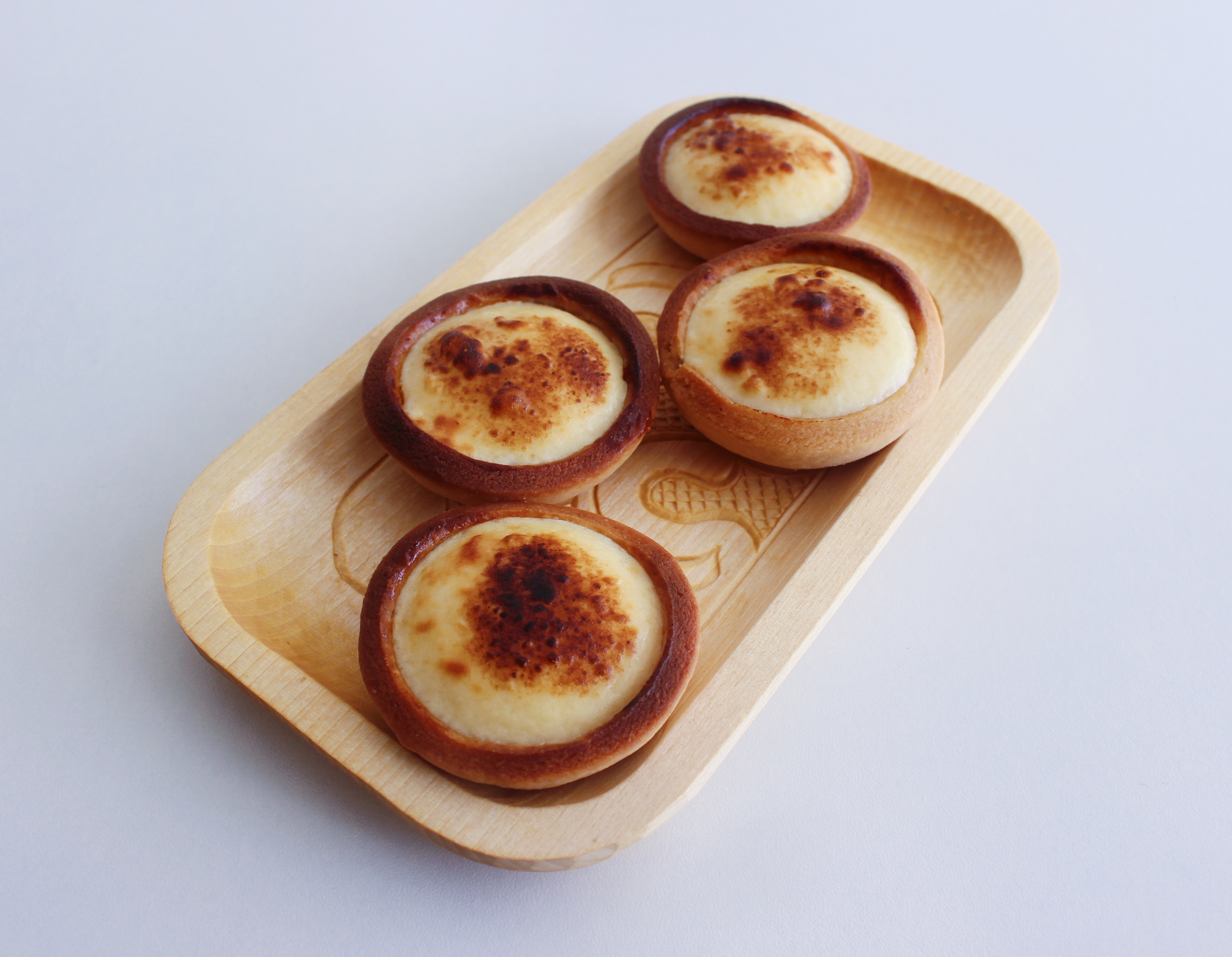 Apple-Gjetost Molten Cheese Tarts – Freddy's Harajuku