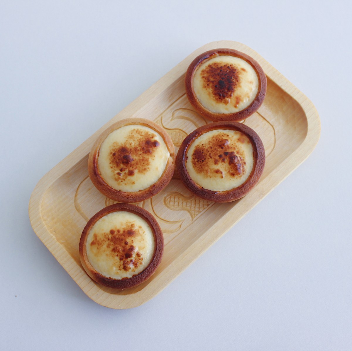 Apple-Gjetost Molten Cheese Tarts – Freddy's Harajuku