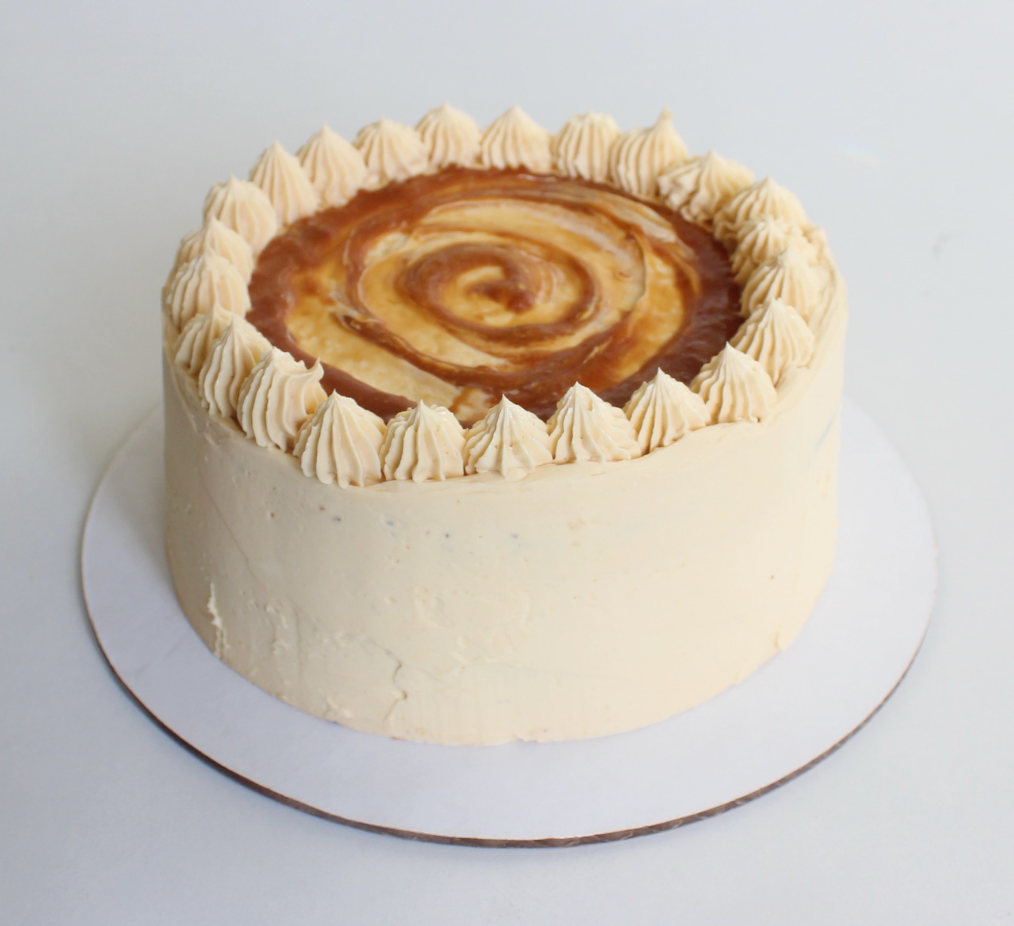 Cajeta-Duvalin Layer Cake – Freddy's Harajuku