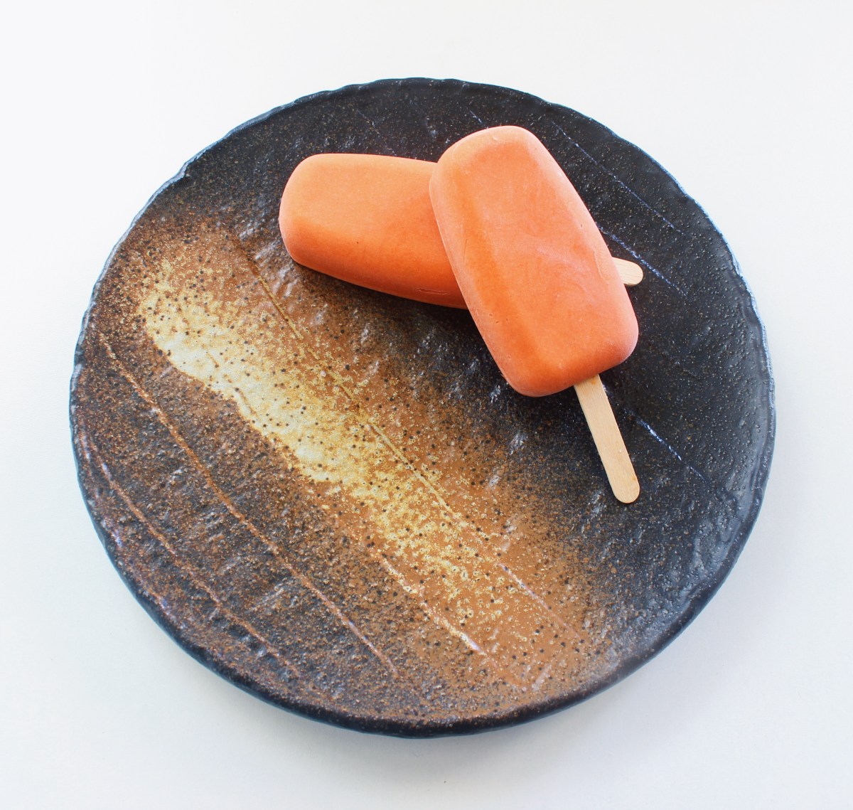 Mamey and Thai Tea Popsicles – Freddy's Harajuku