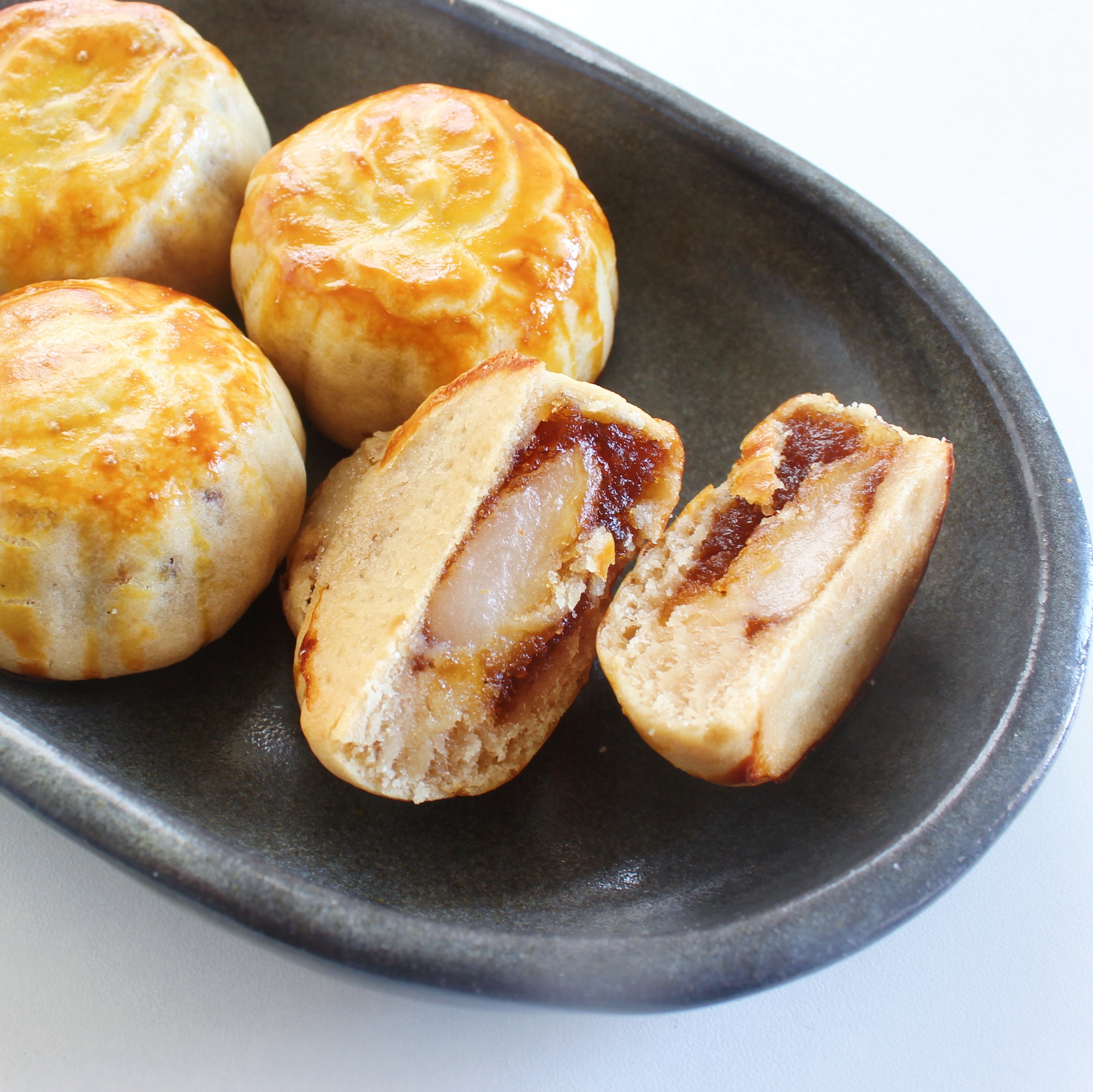 Wintermelon Mooncakes – Freddy's Harajuku